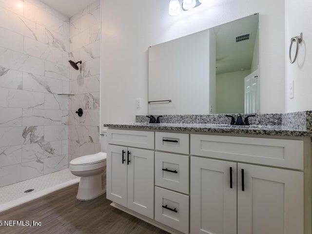 2 BR, 2 BA Apartment 8119 Siskin Avenue, Jacksonville, FL 32219