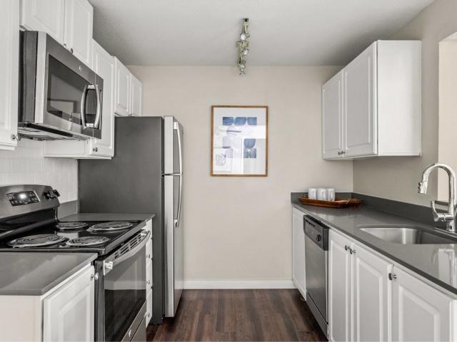 2 BR, 2 BA Apartment 8150 SW Barnes Road Unit O104, Portland, OR 97225