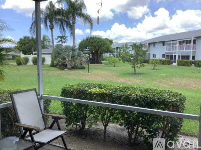 2 BR, 2 BA Apartment 8200 Summerlin Village Circle, Unit 103, Fort Myers, FL 33919