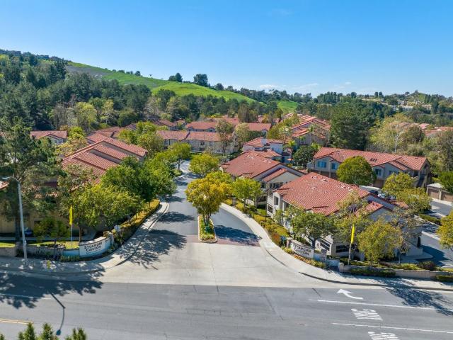 2 BR, 2 BA Apartment 8201 East Blackwillow Circle Unit 38 108, Anaheim, CA 92808
