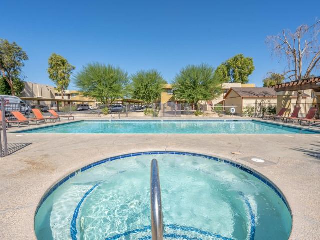 2 BR, 2 BA Apartment 82165 Doctor Carreon Boulevard Unit 09A2, Indio, CA 92201