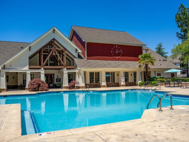 2 BR, 2 BA Apartment 8230 Greenway Village Drive Unit 8218103, Charlotte, NC 28269