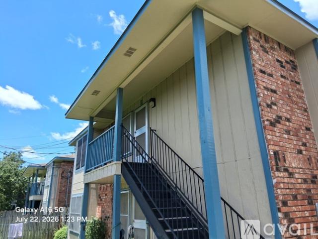 2 BR, 2 BA Apartment 8240 Ned Ave, Unit D, Baton Rouge, LA 70820