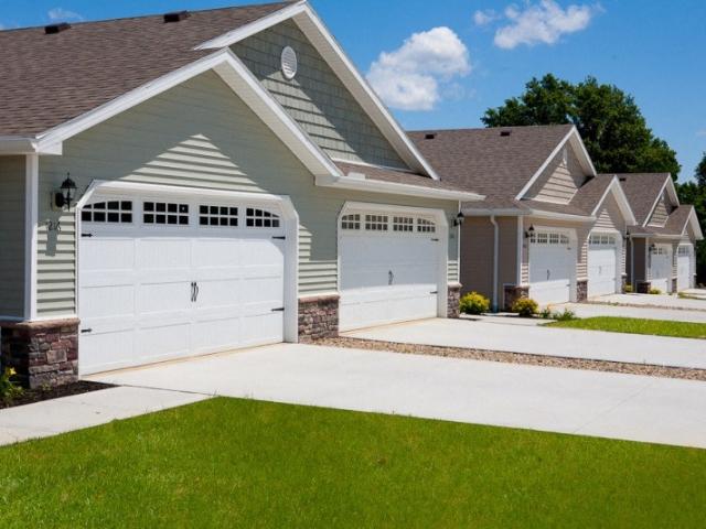 2 BR, 2 BA Apartment 8300 Ira Dr Unit 8168, North Ridgeville, OH 44039