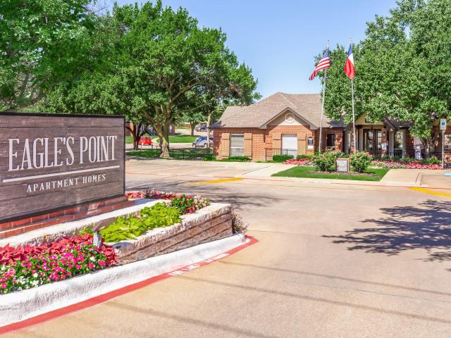 2 BR, 2 BA Apartment 8301 Boat Club Rd Unit 4 428, Fort Worth, TX 76179