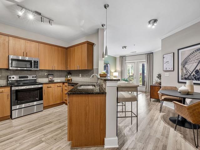 2 BR, 2 BA Apartment 8 Perimeter Ctr E Unit 2126, Atlanta, GA 30346