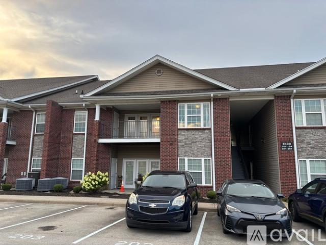 2 BR, 2 BA Apartment 9400 Clubview Drive, Unit 201, Louisville, KY 40291