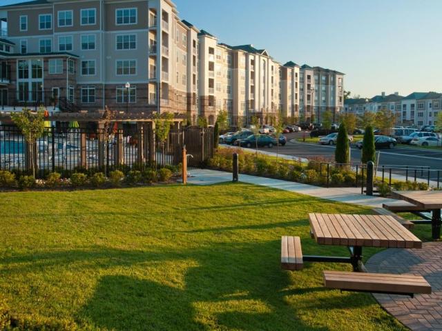 2 BR, 2 BA Apartment 9401 Groveton Circle Unit 107, Owings Mills, MD 21117