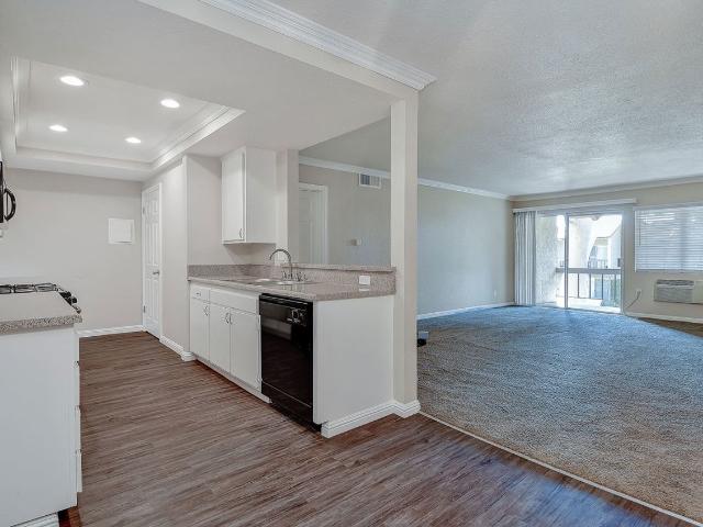 2 BR, 2 BA Apartment 9440 Clover Ave Unit 16925 02, Fountain Valley, CA 92708