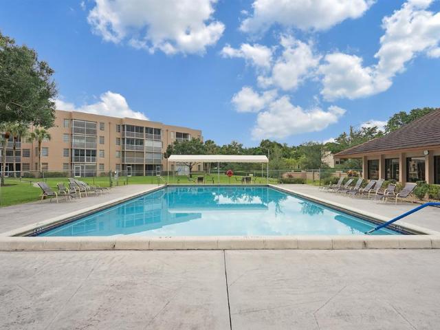 2 BR, 2 BA Apartment 9501 Seagrape Drive, Davie, FL 33324