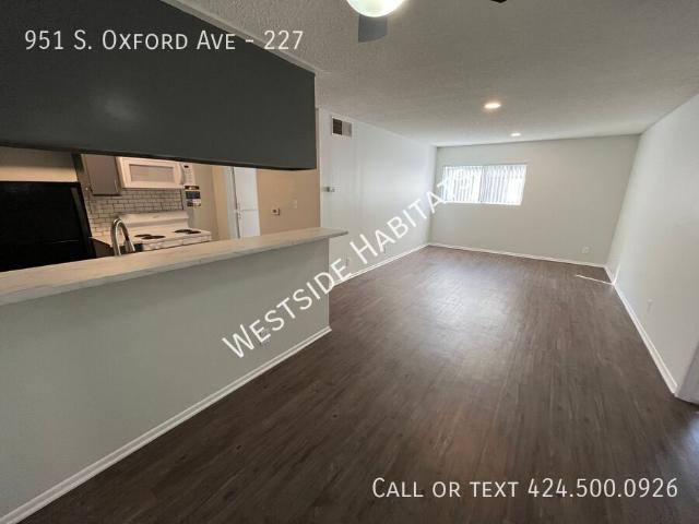 2 BR, 2 BA Apartment 951 S. Oxford Ave, Los Angeles, CA 90006