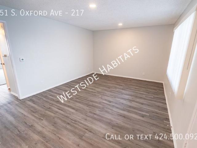 2 BR, 2 BA Apartment 951 S. Oxford Ave, Los Angeles, CA 90006