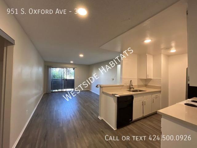 2 BR, 2 BA Apartment 951 S. Oxford Ave, Los Angeles, CA 90006