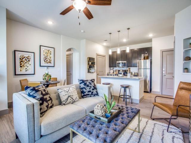 2 BR, 2 BA Apartment 9520 Club Ridge Dr Unit 4303, Fort Worth, TX 76108