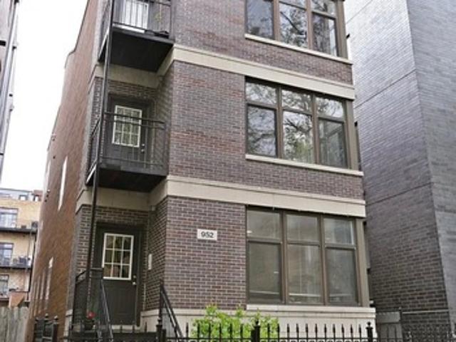 2 BR, 2 BA Apartment 952 West Altgeld Street, Unit 2, Chicago, IL 60614