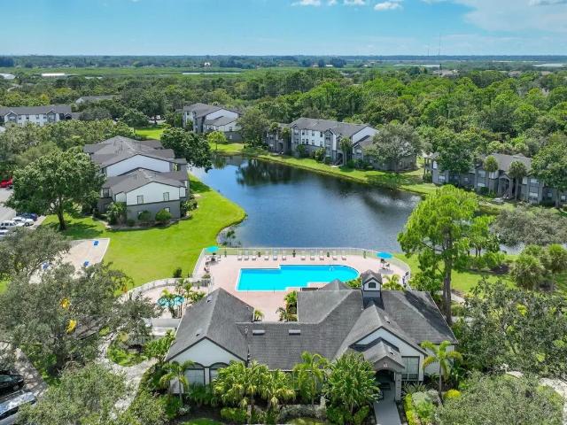 2 BR, 2 BA Apartment 955 53rd St E Unit 11 1124, Bradenton, FL 34208
