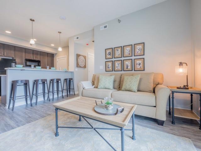 2 BR, 2 BA Apartment 9577 White Oak Ln Unit 9585 204, Johnston, IA 50131