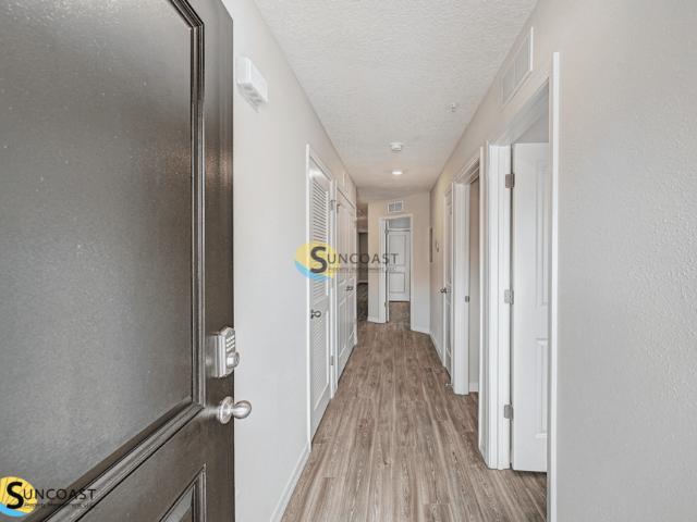 2 BR, 2 BA Apartment 9580 Hood Rd, Jacksonville, FL 32257