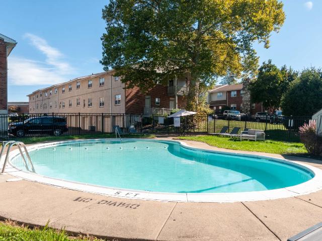 2 BR, 2 BA Apartment 95 Heights Ln Unit 78, Feasterville Trevose, PA 19053