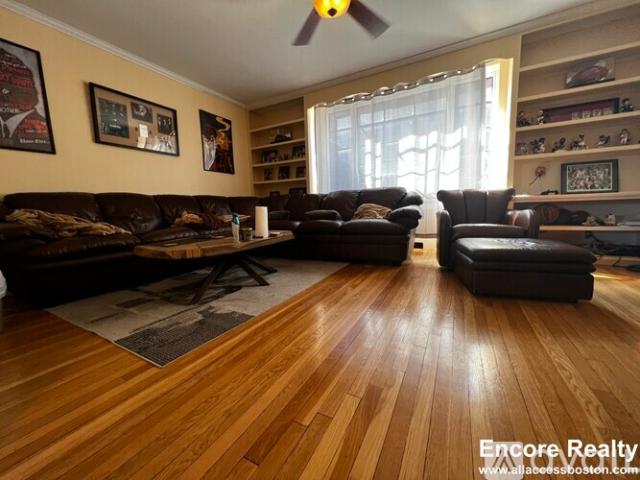 2 BR, 2 BA Apartment 95 Longwood Ave, Unit 2, Brookline, MA 02446