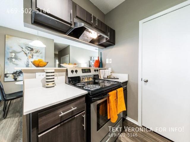 2 BR, 2 BA Apartment 9617 Great Hills Tr Austin, TX 78759