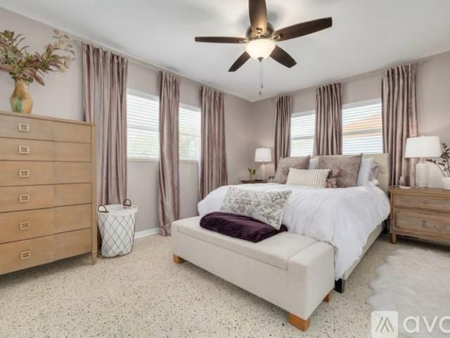 2 BR, 2 BA Apartment 964 63rd Avenue South, St. Petersburg, FL 33705
