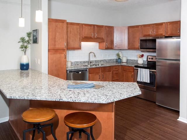 2 BR, 2 BA Apartment 9700 Waterstone Place Unit 2201, Hopkins, MN 55305