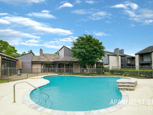 2 BR, 2 BA Apartment 9761 Court Glen Dr UNIT 123Â, Houston, TX 77099