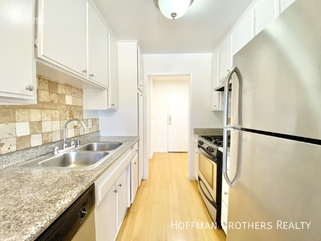 2 BR, 2 BA Apartment 9801 Tabor St, Los Angeles, CA 90034