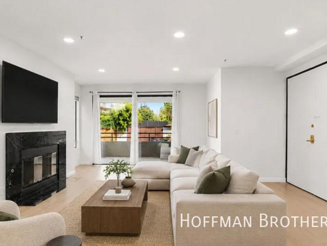 2 BR, 2 BA Apartment 9836 Vidor Dr, Los Angeles, CA 90035