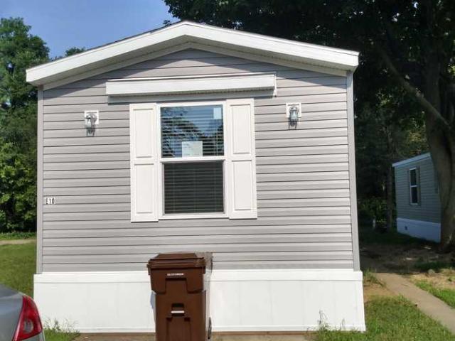 2 BR, 2 BA Apartment 993 E michigan ave, Battle Creek, MI 49014
