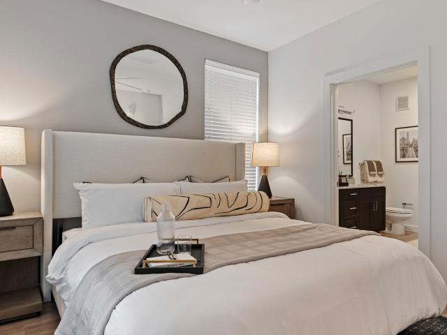 2 BR, 2 BA Apartment 9913 Hill Ln, Austin, TX 78653