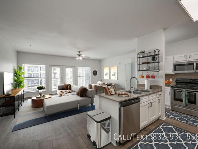2 BR, 2 BA Apartment 99 N Delano St, Houston, TX 77003
