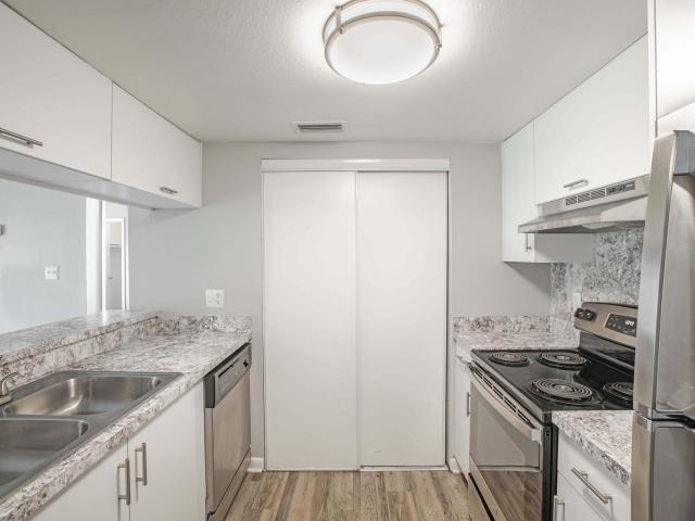 2 BR, 2 BA Apartment 900 Woodside Circle Unit 918G, Kissimmee, FL 34741