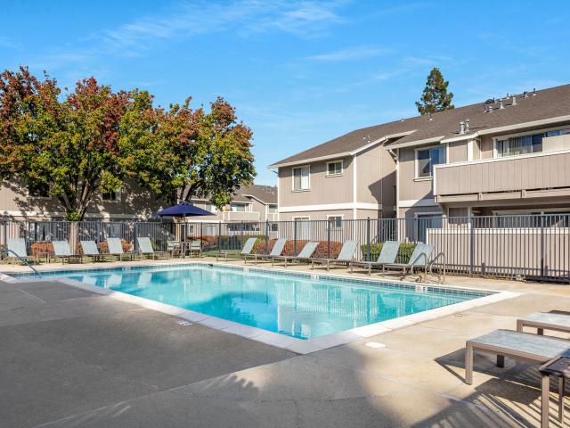 2 BR, 2 BA Apartment 901 Sara Court Unit 201, Vacaville, CA 95687