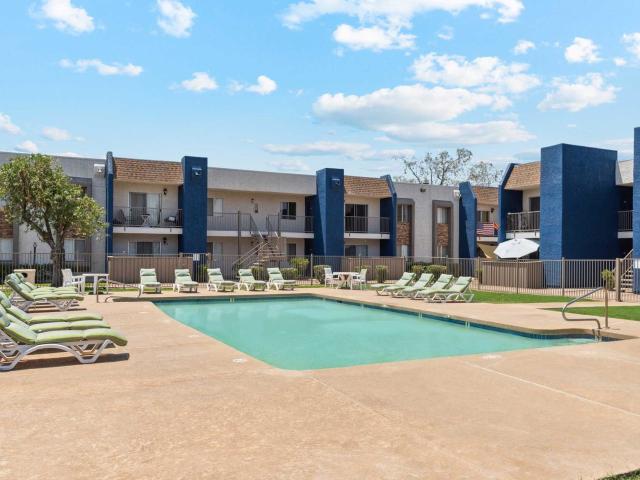 2 BR, 2 BA Apartment 901 South Dobson Road Unit 2032, Mesa, AZ 85202