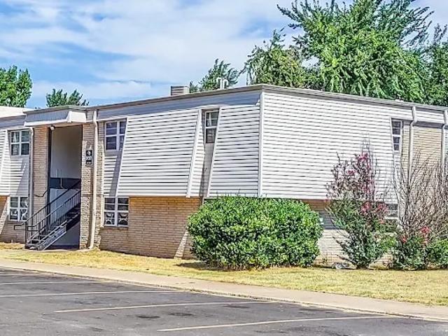 2 BR, 2 BA Apartment 905 N Rockwell Avenue Unit 38, Oklahoma City, OK 73127