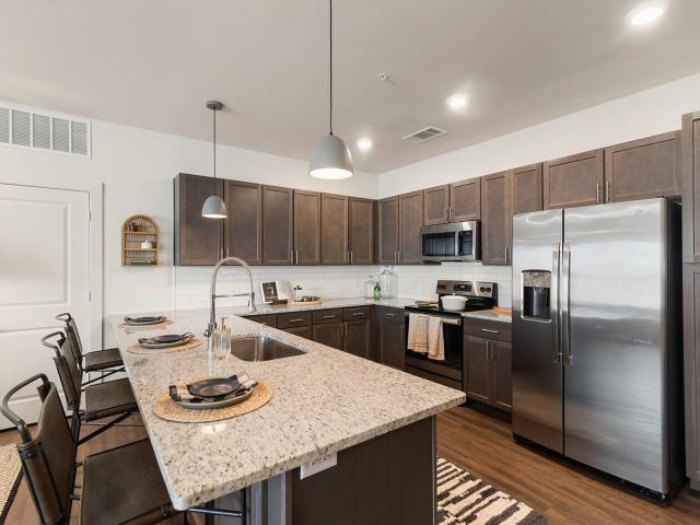 2 BR, 2 BA Apartment 9100 Summit Ridge Unit 05302, Fort Worth, TX 76123