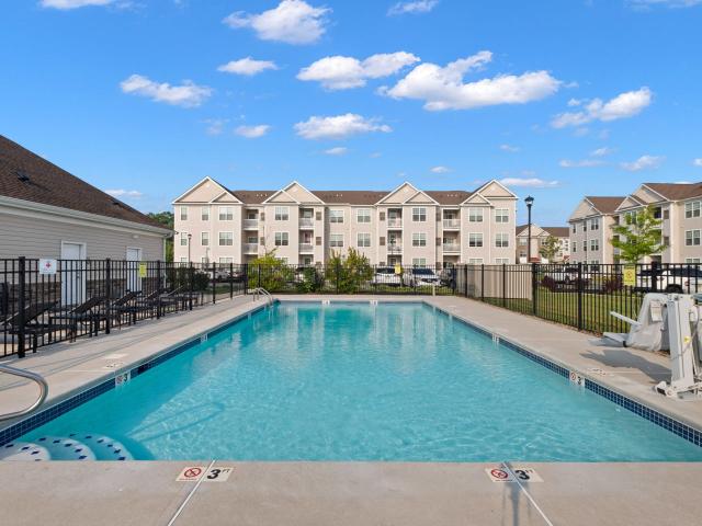 2 BR, 2 BA Apartment 910 Highway 36E Unit 324, Hazlet, NJ 07730