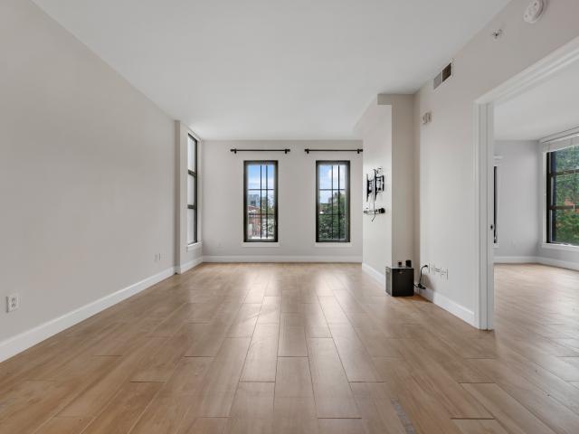 2 BR, 2 BA Apartment 910 M St NW, Washington, DC 20001