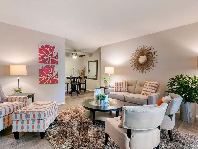 2 BR, 2 BA Apartment 9201 Glenwater Dr Unit 1116, Charlotte, NC 28262