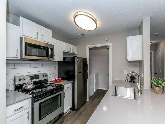 2 BR, 2 BA Apartment 9230 Nesbit Ferry Road Unit 0208, Alpharetta, GA 30022
