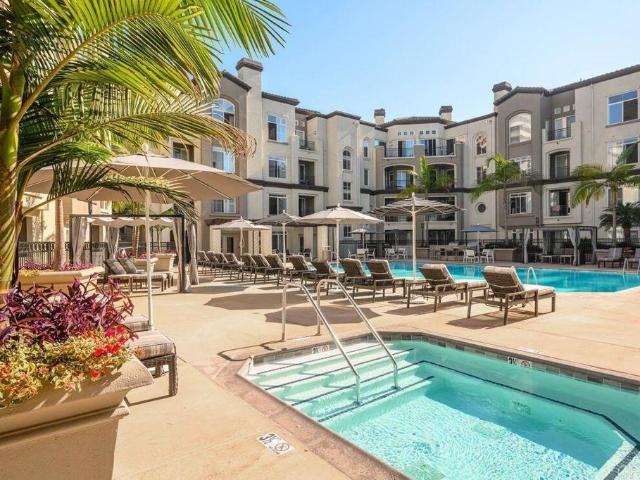 2 BR, 2 BA Apartment 9263 Regents Road, La Jolla, CA 92037