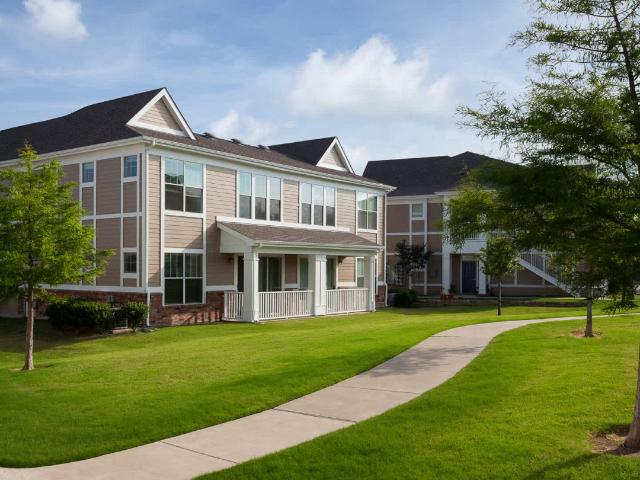 2 BR, 2 BA Apartment 9300 Coit Road Unit 211, Plano, TX 75025