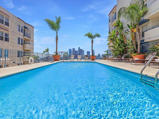 2 BR, 2 BA Apartment 930 Figueroa Terrace Unit 838, Los Angeles, CA 90012