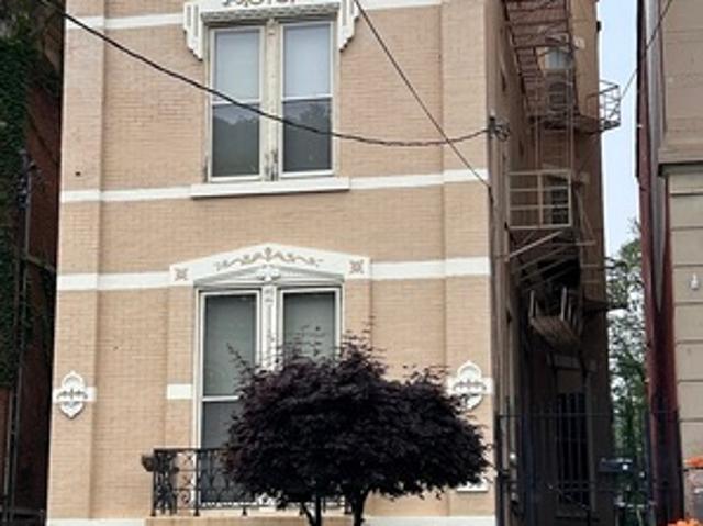 2 BR, 2 BA Apartment 936 Findlay Street, Cincinnati, OH 45214
