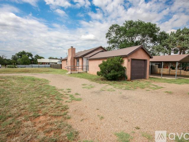 2 BR, 2 BA Apartment 9 Pineway Blvd, Clovis, NM 88101