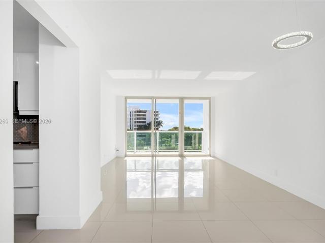 2 BR, 2 BA in Arlen House East