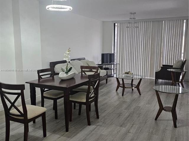 2 BR, 2 BA in Aventura