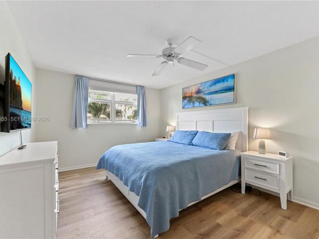 2 BR, 2 BA in Barclay Condominiums